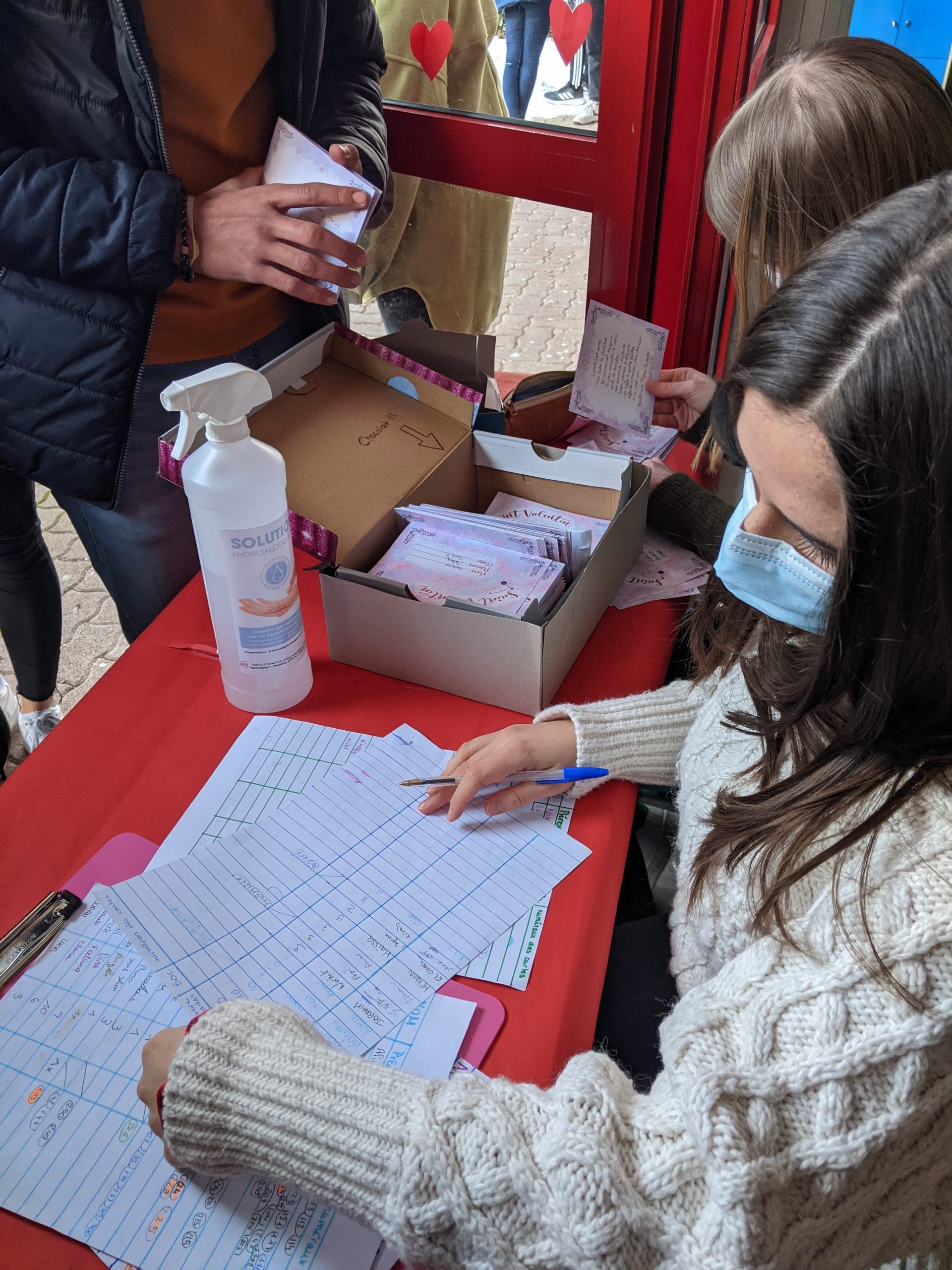 Projet Saint Valentin : les cartes messagères … – Lycée MARIE CURIE